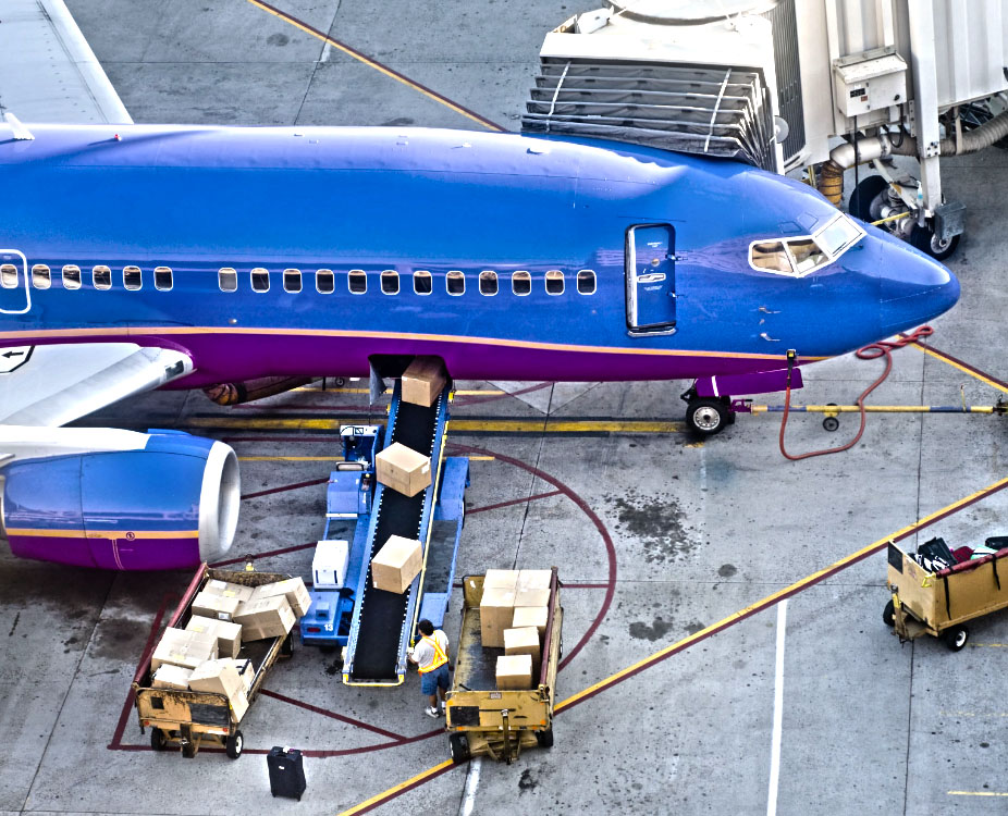 Baggage handlers workplace risks | workers’ comp lawyer Illinois